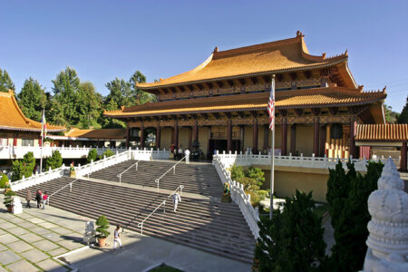 Mahayana Buddhism: History, Beliefs and Core Teachings