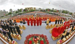 Chinese Buddhism: History, Teachings and Main Schools
