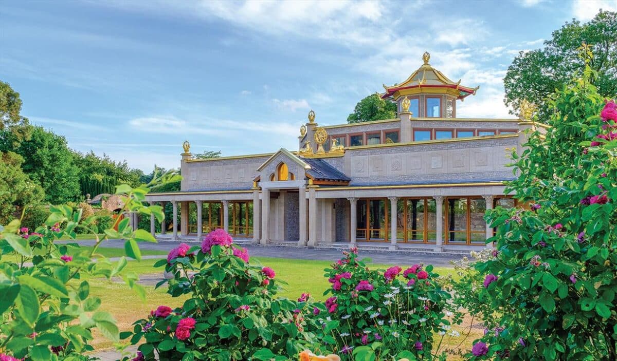Kadampa Buddhism: History, Principles and Main teachings